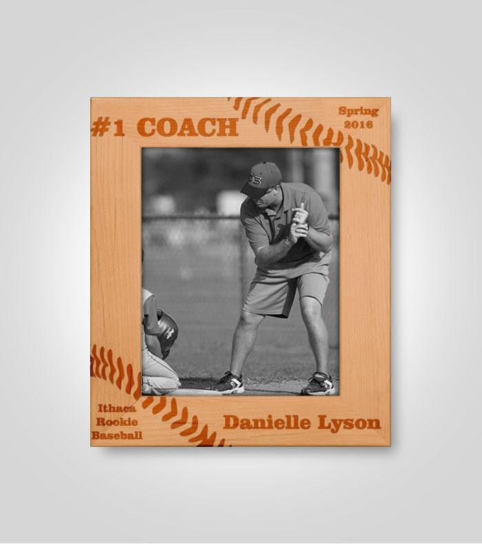 Coach Frame | Vertical